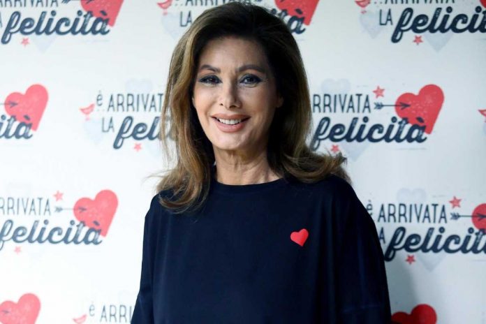 Edwige Fenech, tutti in lacrime per il figlio: meningite e coma, poi il ...