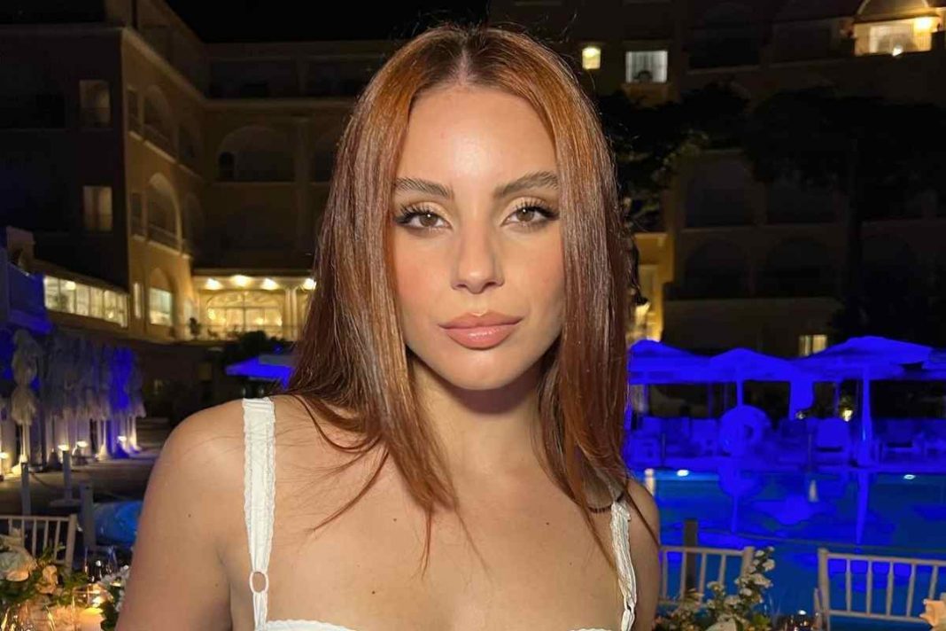 È Una delle tiktoker più famose in Italia, la sua bellezza è ...